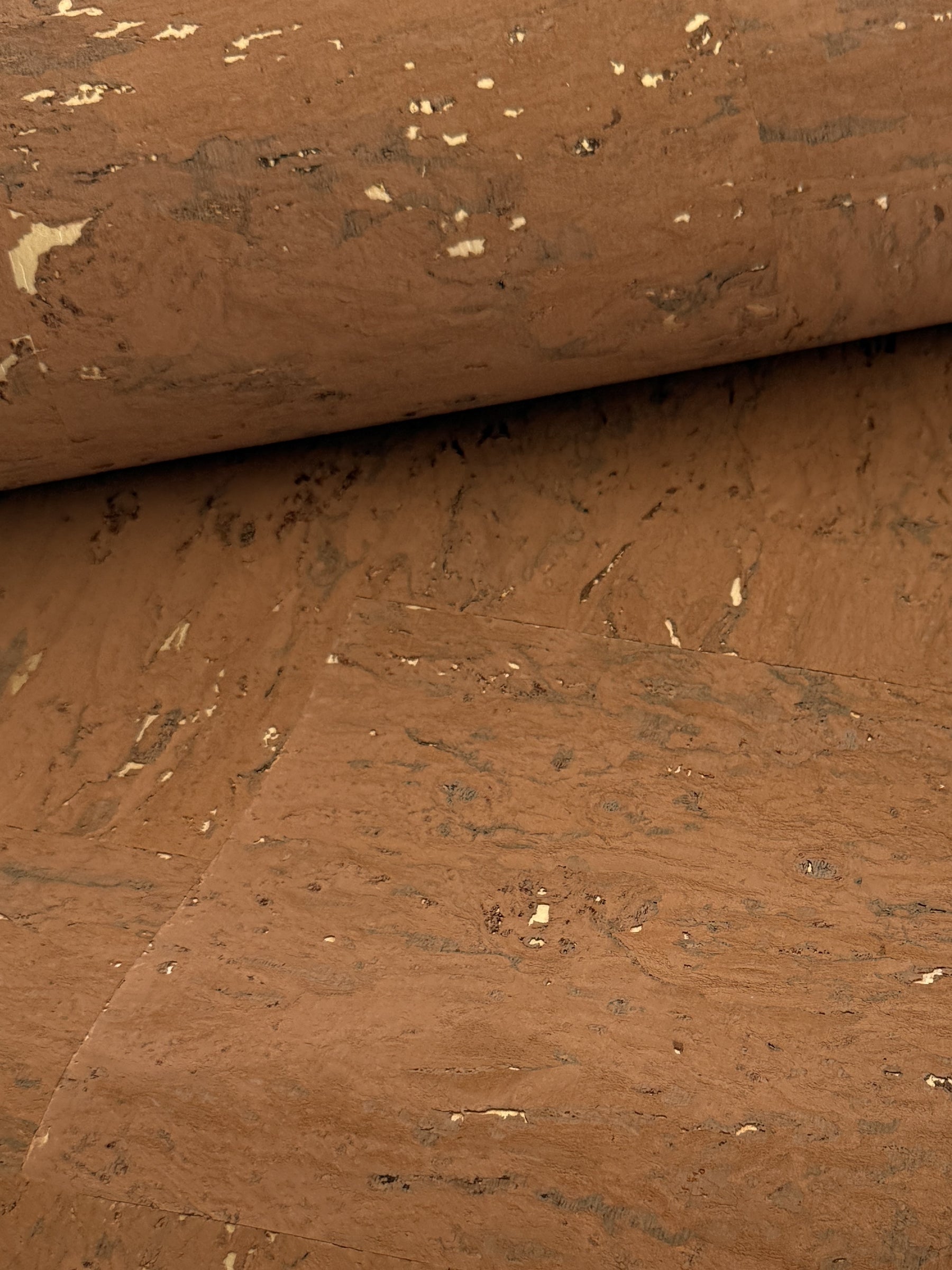 Natural Cork Wallpaper – Terracotta Bark 48327 – California Wallpaper